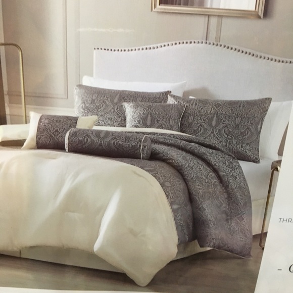 Bedding | Weekend Sale Luxury Comforter Set | Poshmark